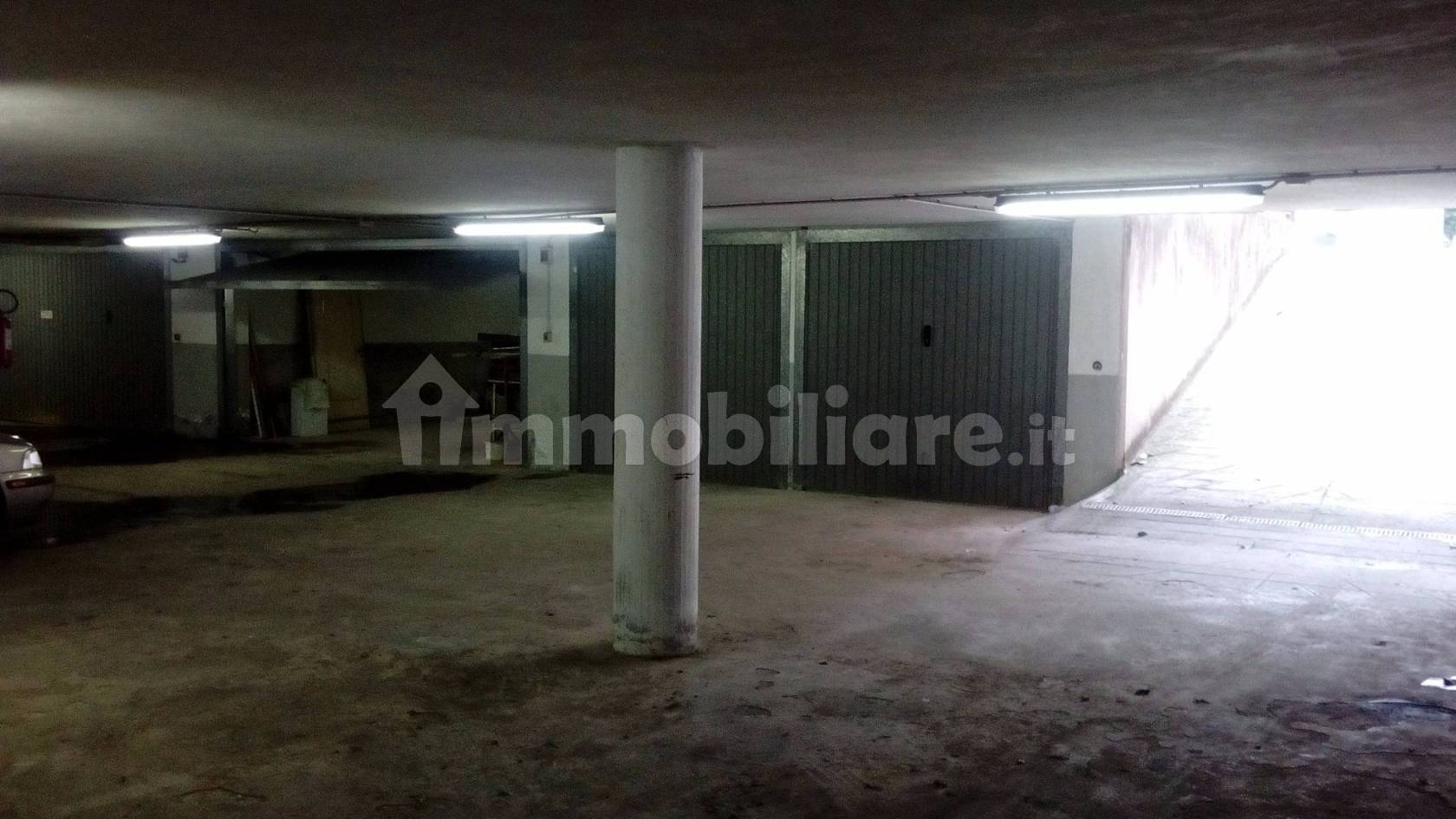 Posto auto - moto in Vendita