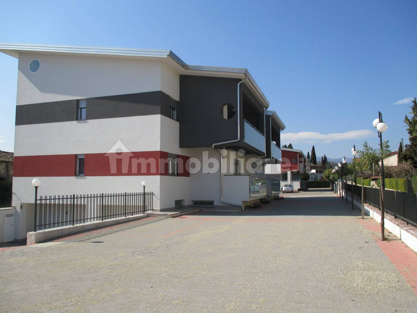 Appartamento nuovo, primo piano, Quattromiglia, Rende