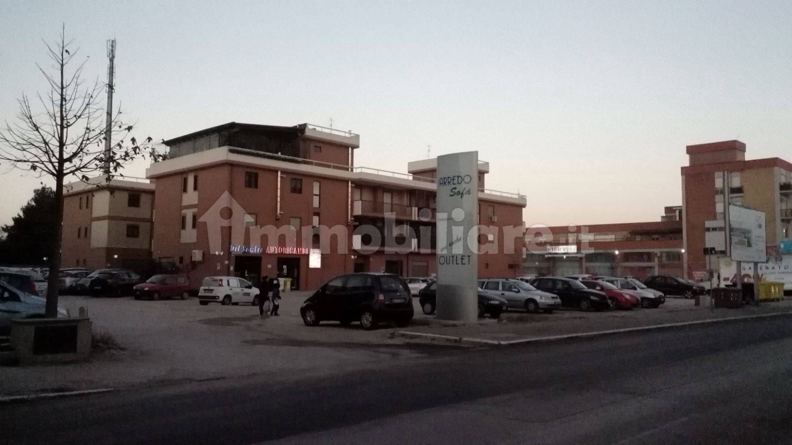 Trilocale viale Fortore 11, Villaggio Artigiani - Via Manfredonia, Foggia