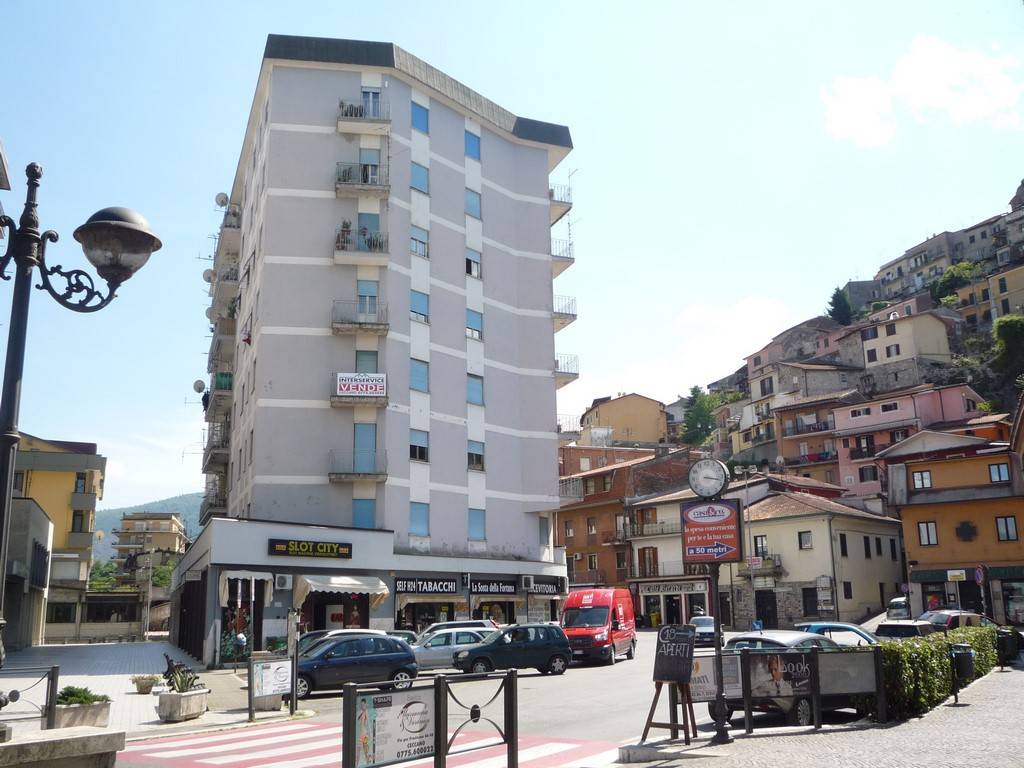 Appartamento buono stato, terzo piano, Centro, Ceccano