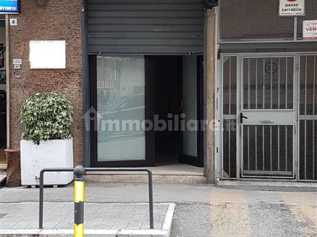 Locale commerciale via d.cirillo, Foggia, Rif. 61842408 - Immobiliare.it