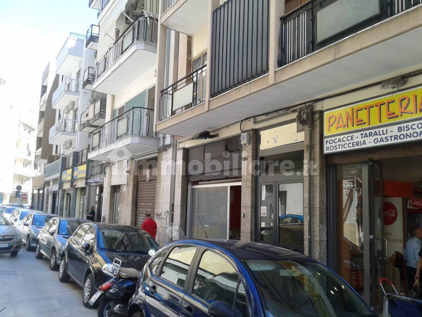 Locale commerciale in Vendita