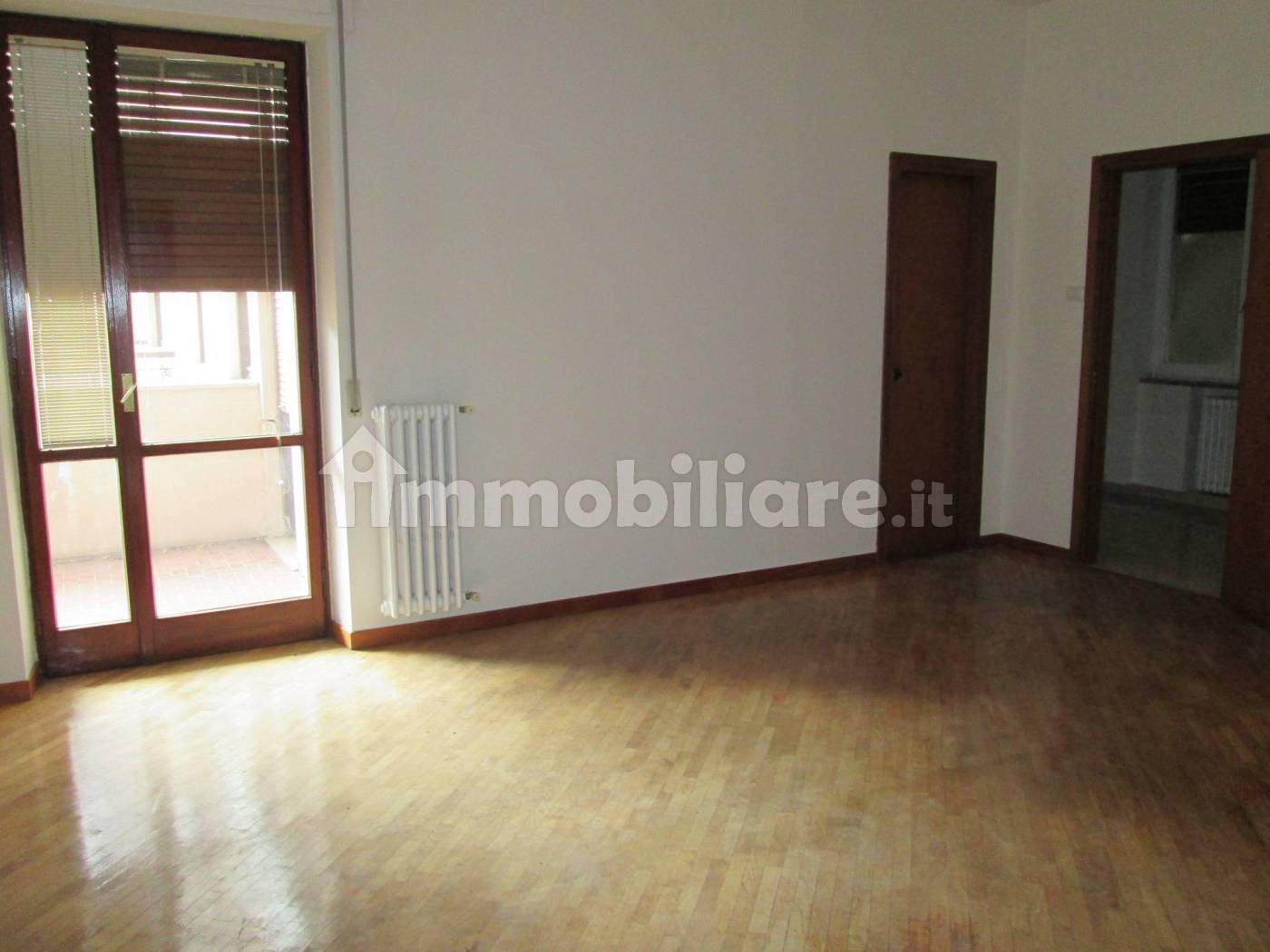 Appartamento via Nicola Fabrizi, Piazza Salotto - Corso Umberto, Pescara