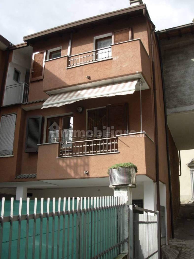 Appartamento via Maggiore 28, Centro, Dubino