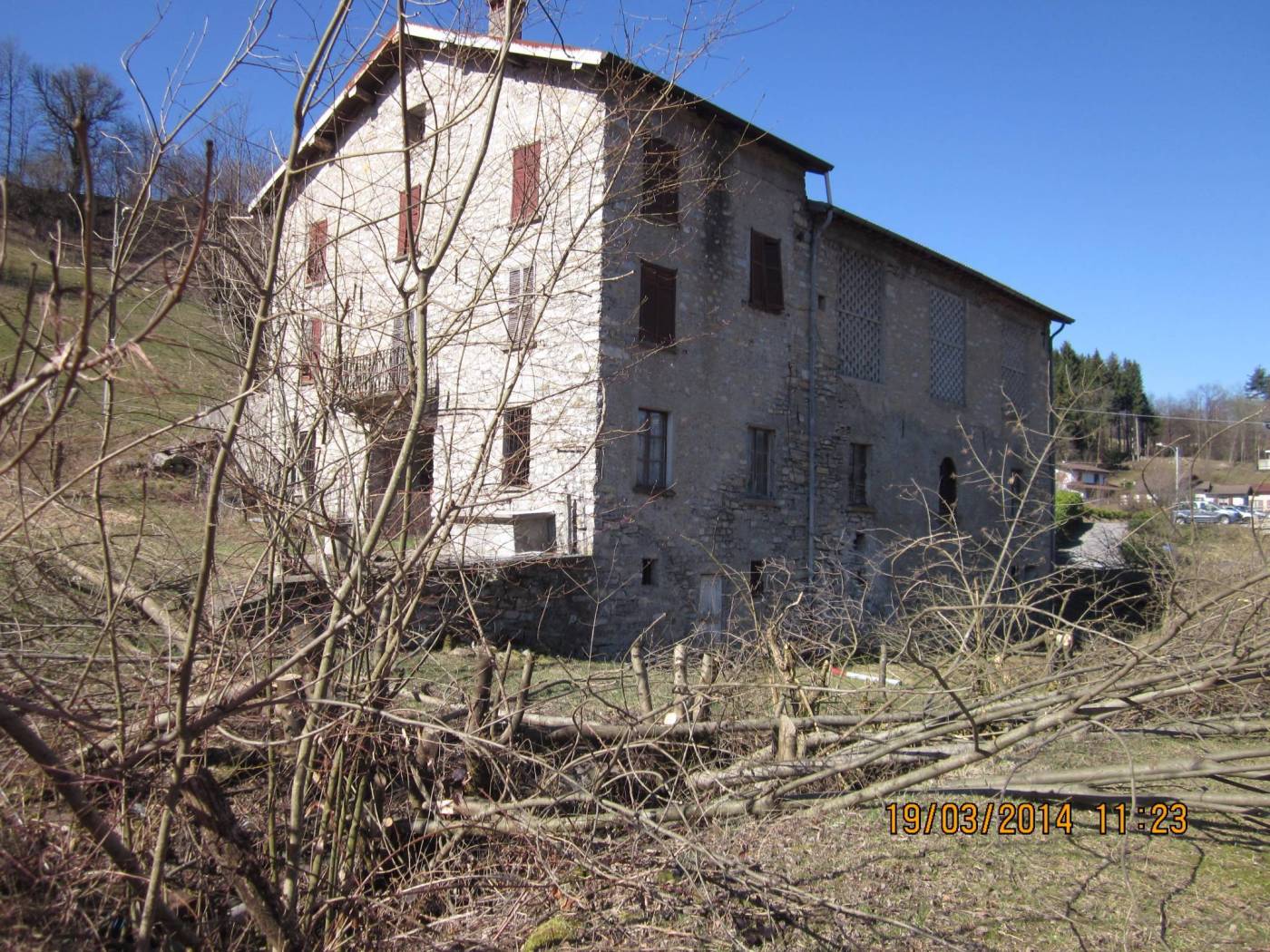 Locale commerciale in Vendita