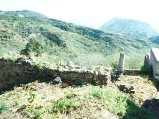 Trilocali economici in vendita a Santa Margherita - Lipari - Immobiliare.it