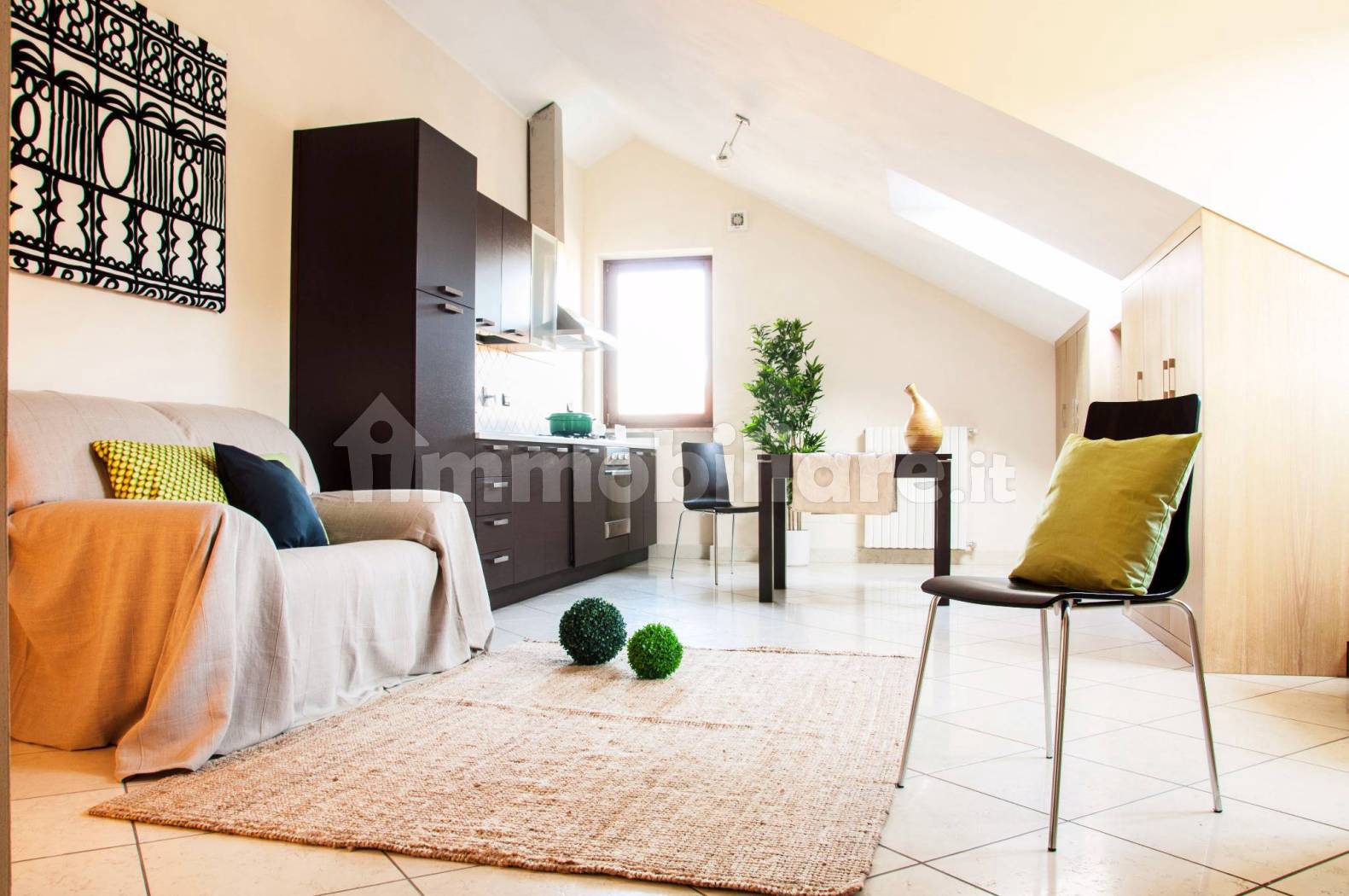 Bilocale via dei Camini 2, Centro, Saluzzo