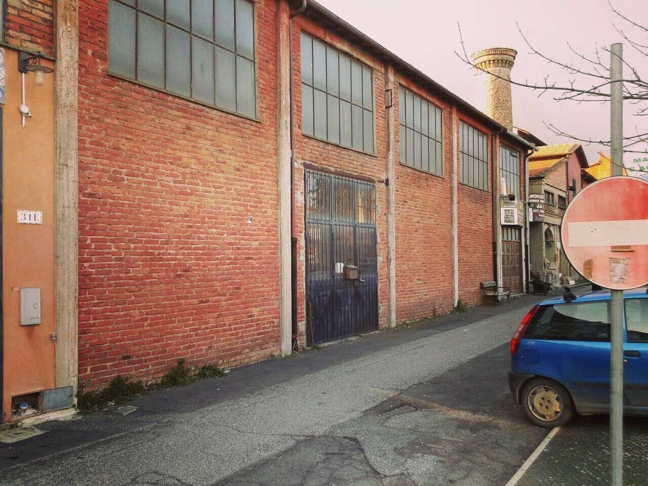 Locale commerciale in Vendita