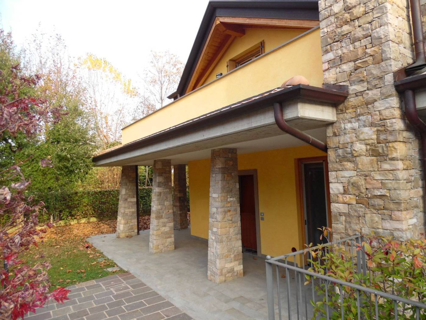 Villa bifamiliare, nuova, 279 m², Seriate