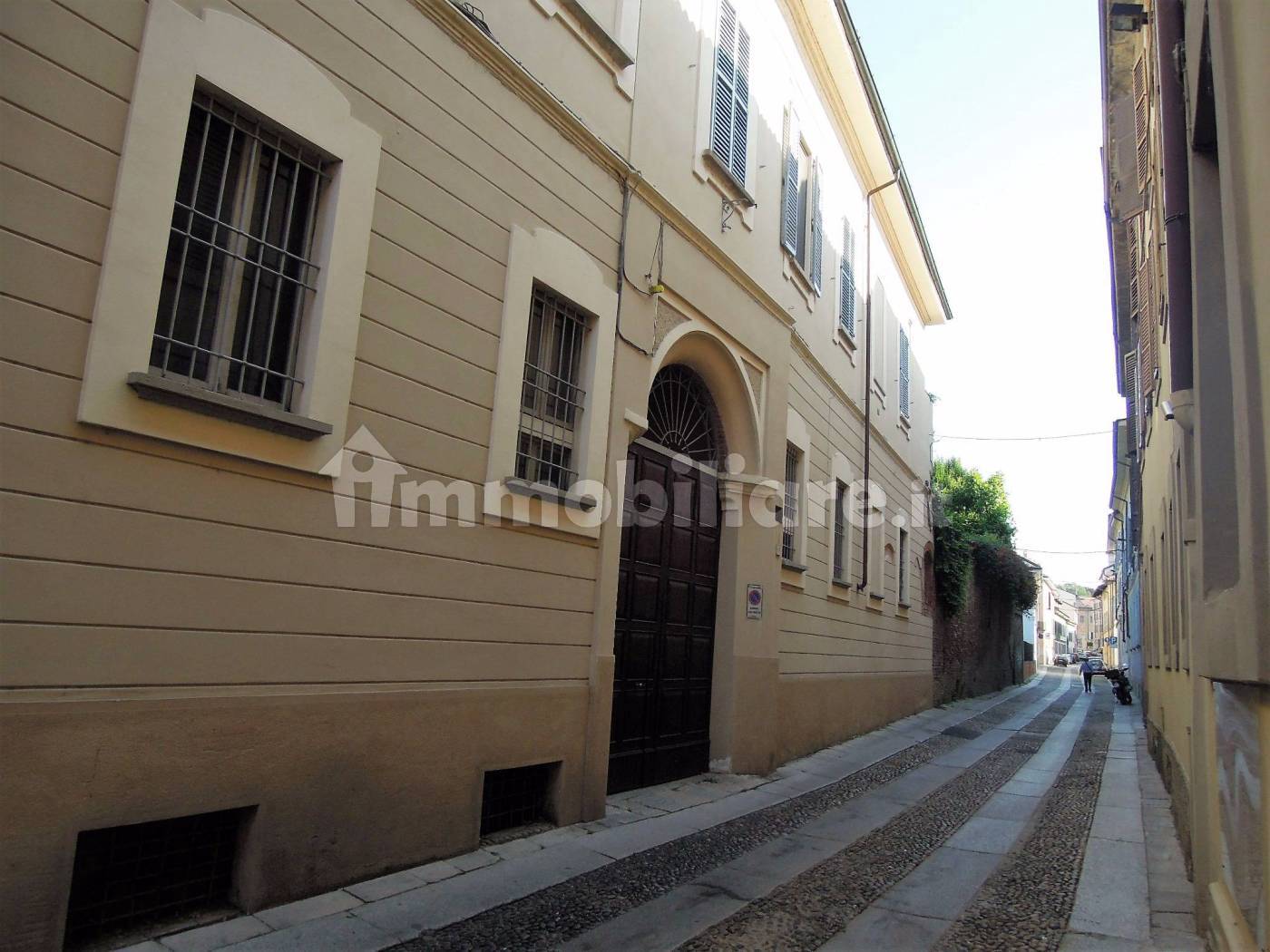 Bilocale via Ugo Foscolo 16, Centro Storico, Pavia