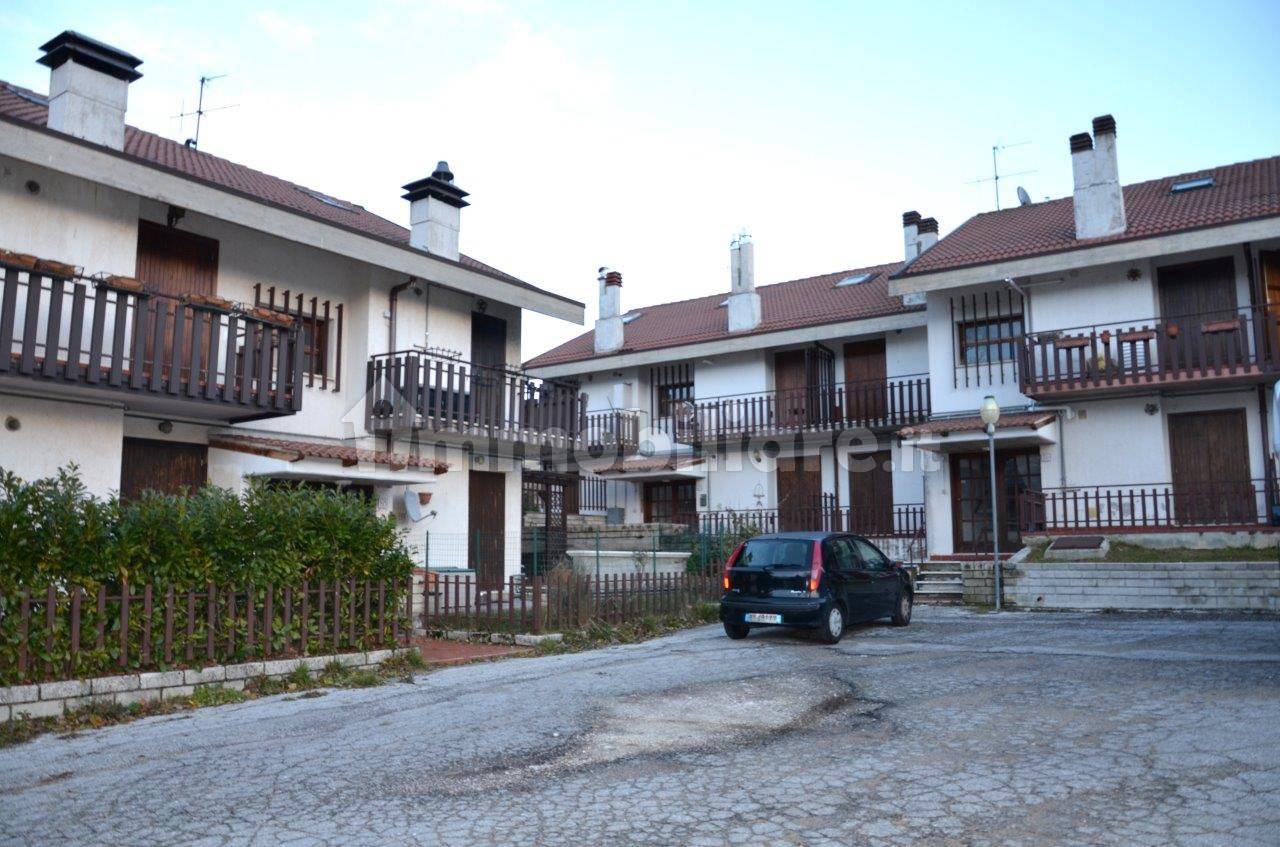 Bilocale Strada Statale del Parco Regionale Sirente-Velino, Ovindoli