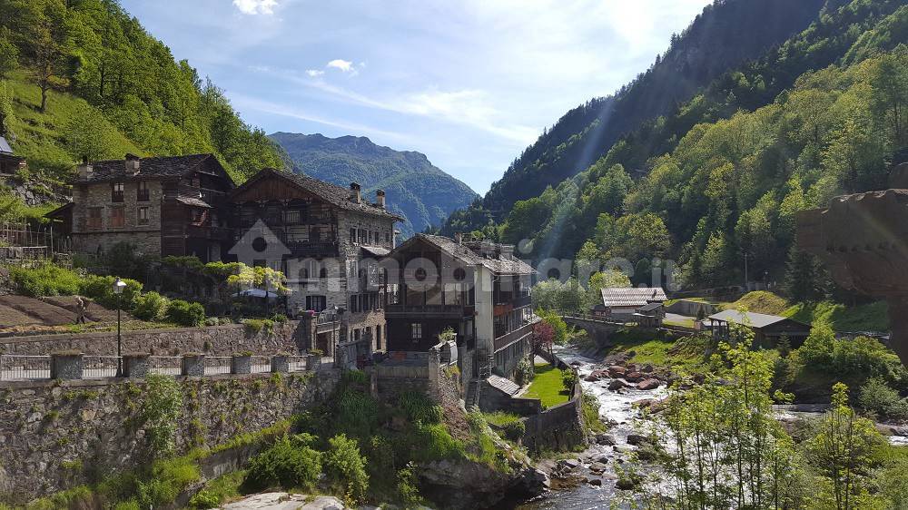 Quadrilocale via Guglielmo Marconi 44, Rassa