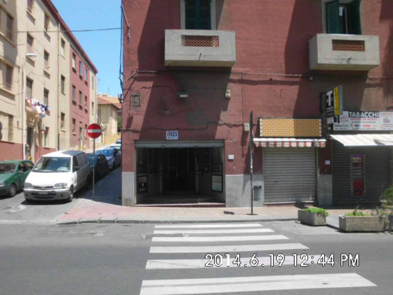 Locale commerciale in Vendita