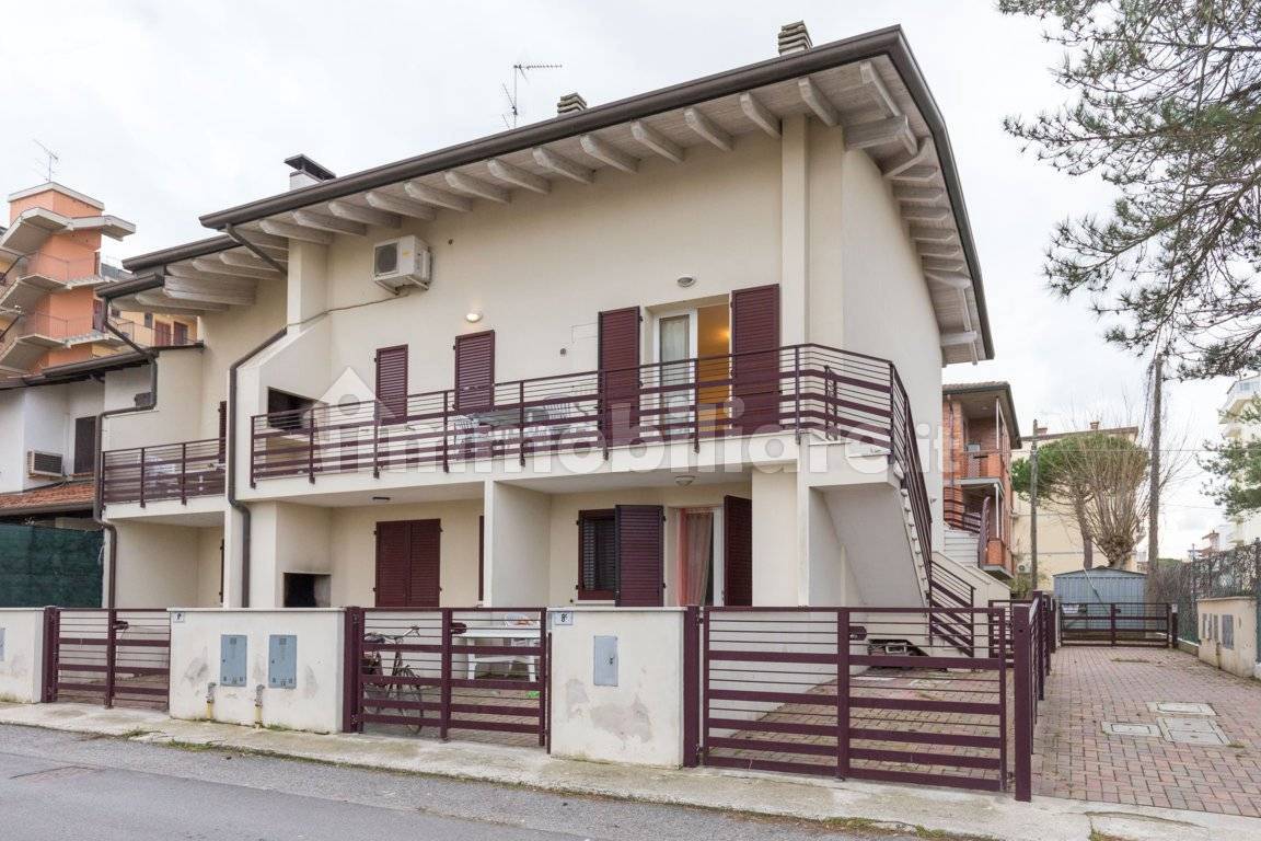 Appartamento in villa via Massimo D'Azeglio 8, Lido degli Estensi, Comacchio