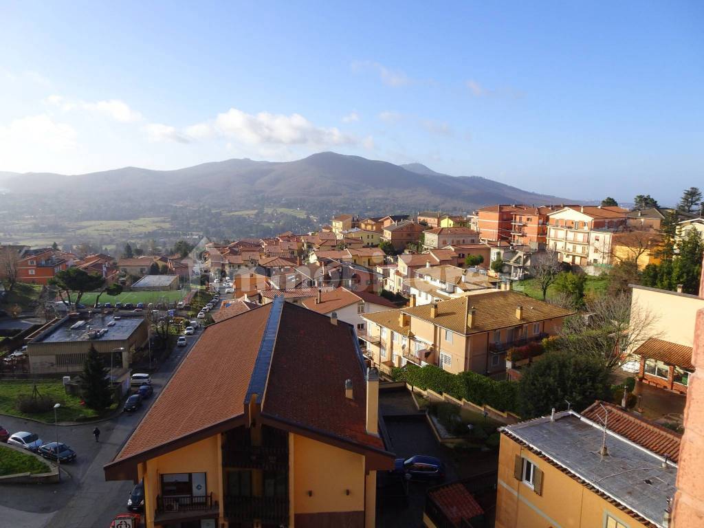 Affitto Appartamento Rocca Priora. Trilocale in via della Rocca. Ottimo ...