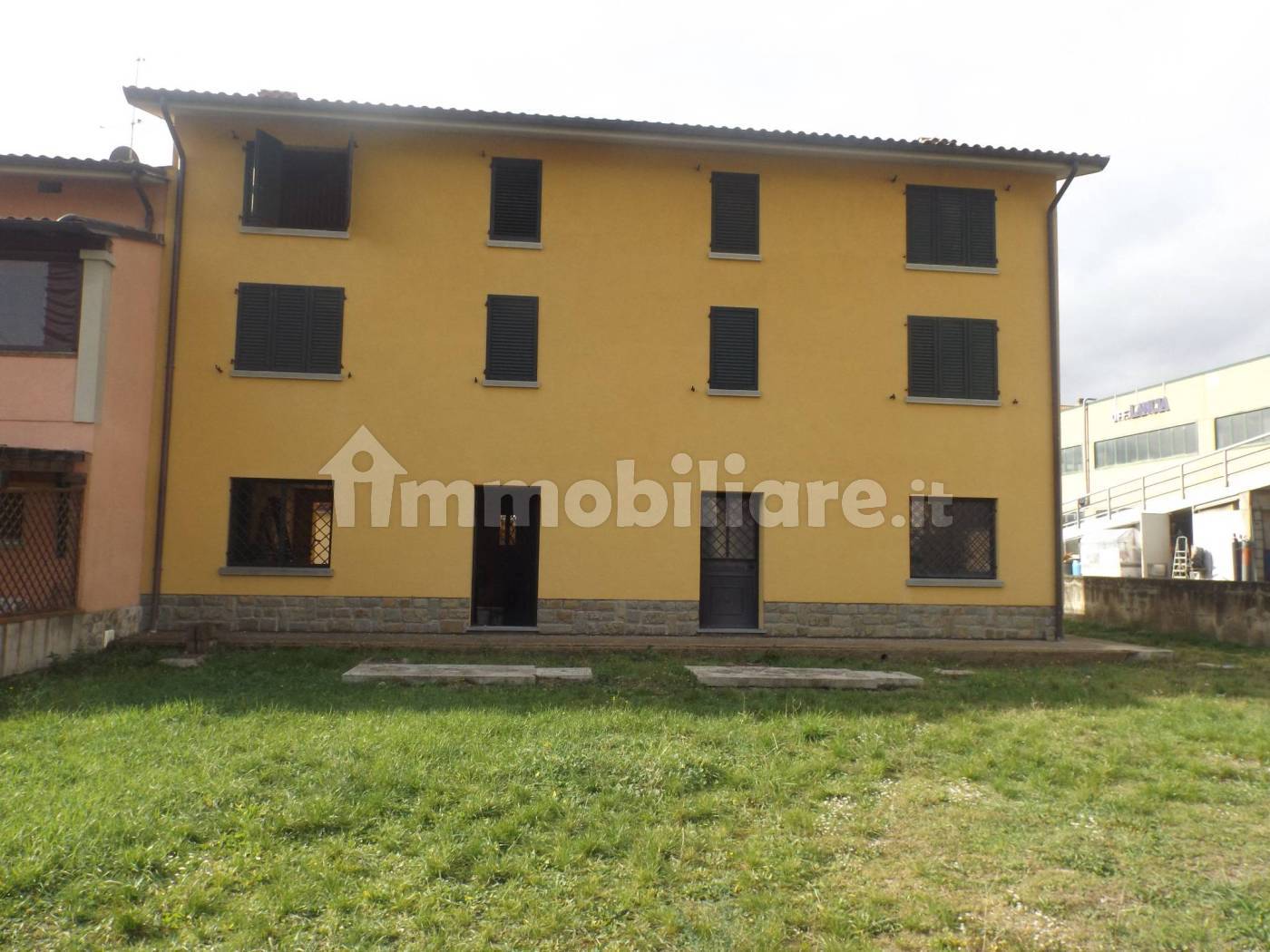 Villa a schiera, nuova, Centro, Poppi