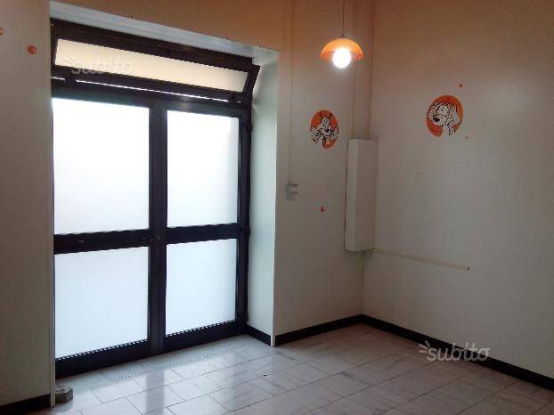 Locale commerciale in Vendita