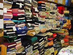 Negozio di abbigliamento in Vendita