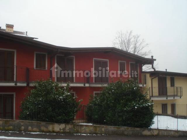 Villa a schiera via Giuseppe Garibaldi 3, Centro, Casnate con Bernate