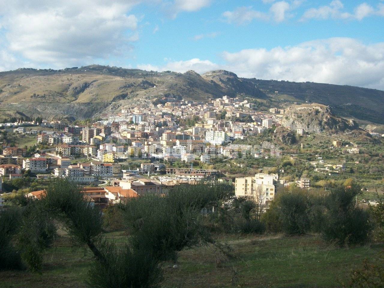 Quadrilocale via vico quinto 4 novembre n, 27, Cassano Allo Ionio, Cassano all'Ionio