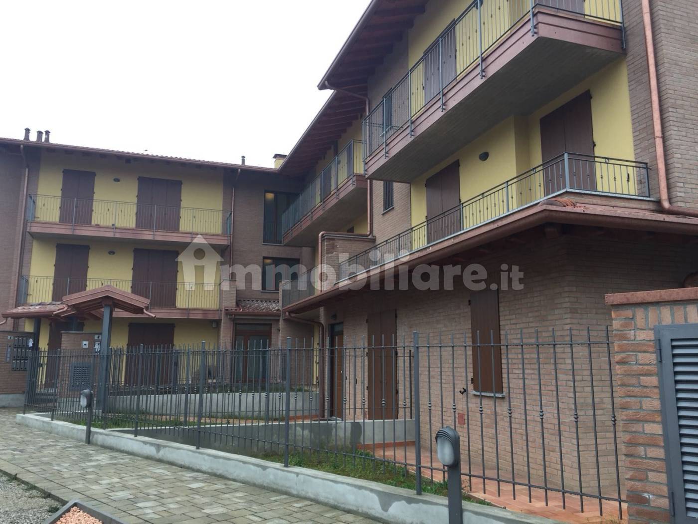 Trilocale via Roma, Medolago