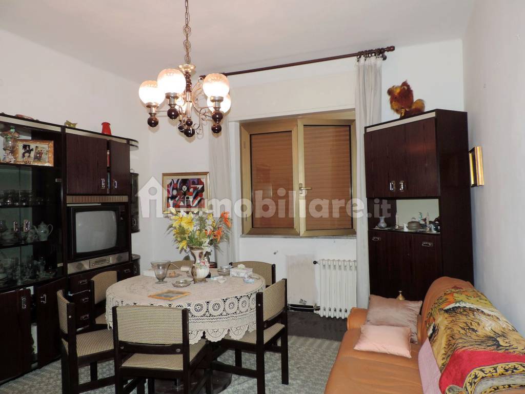 Vendita Appartamento Cairo Montenotte. Buono stato, sesto piano, con ...