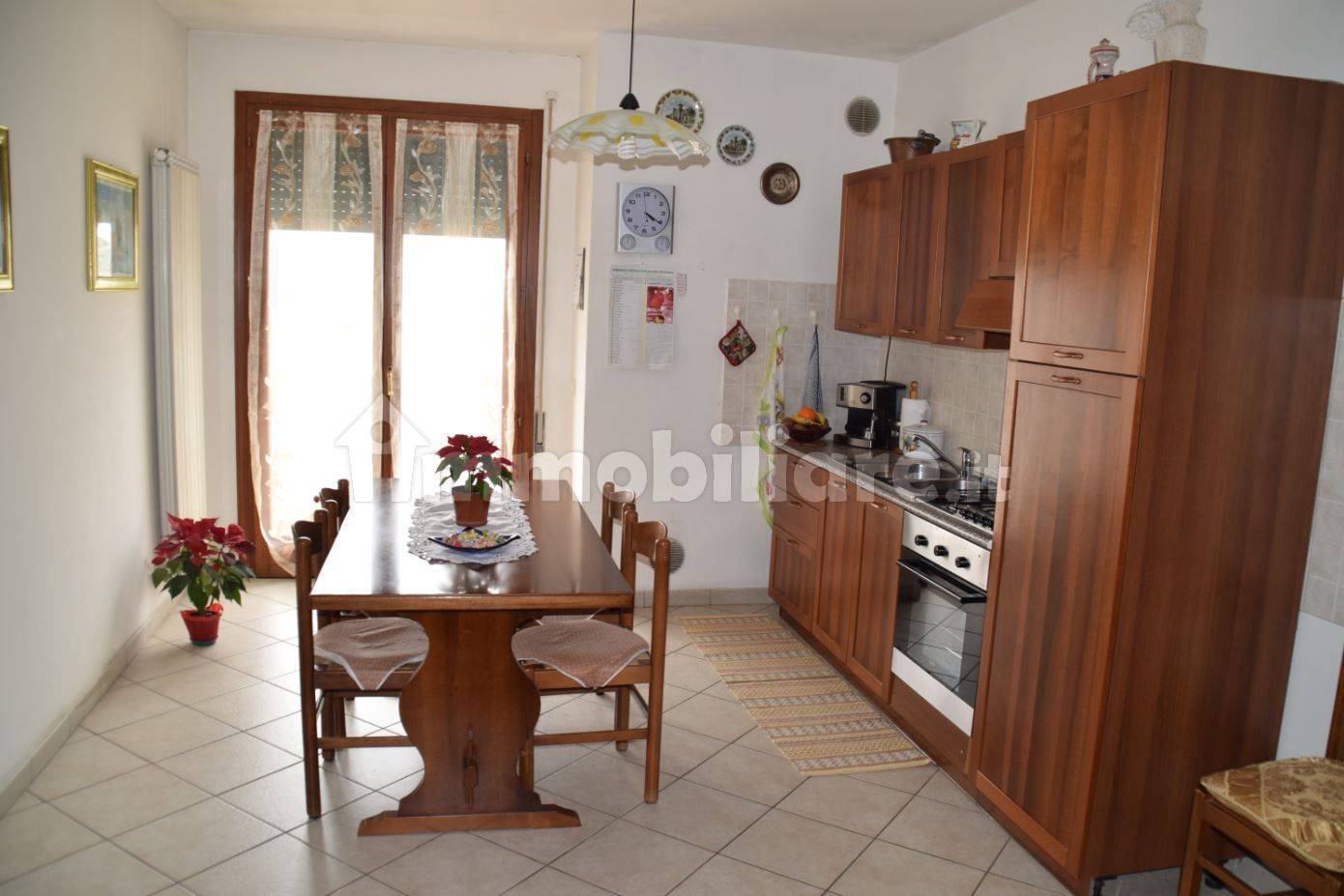 Bilocale via Roma, Centro, Taglio di Po