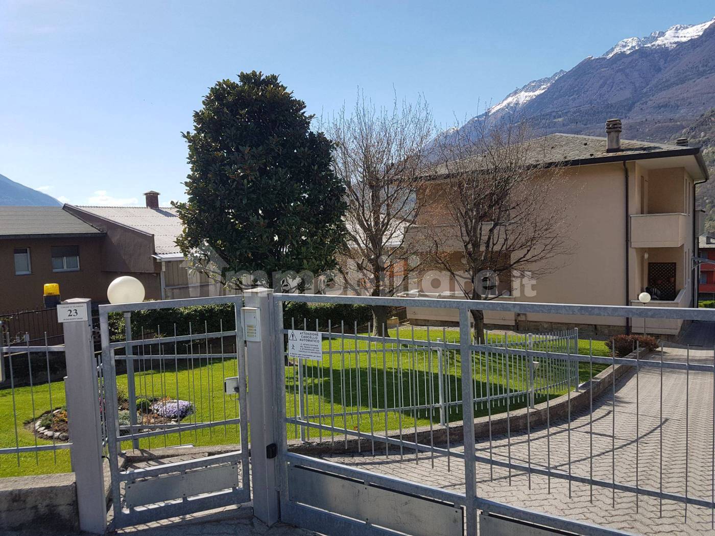 Trilocale via Gavazzeni 15, Centro, Talamona