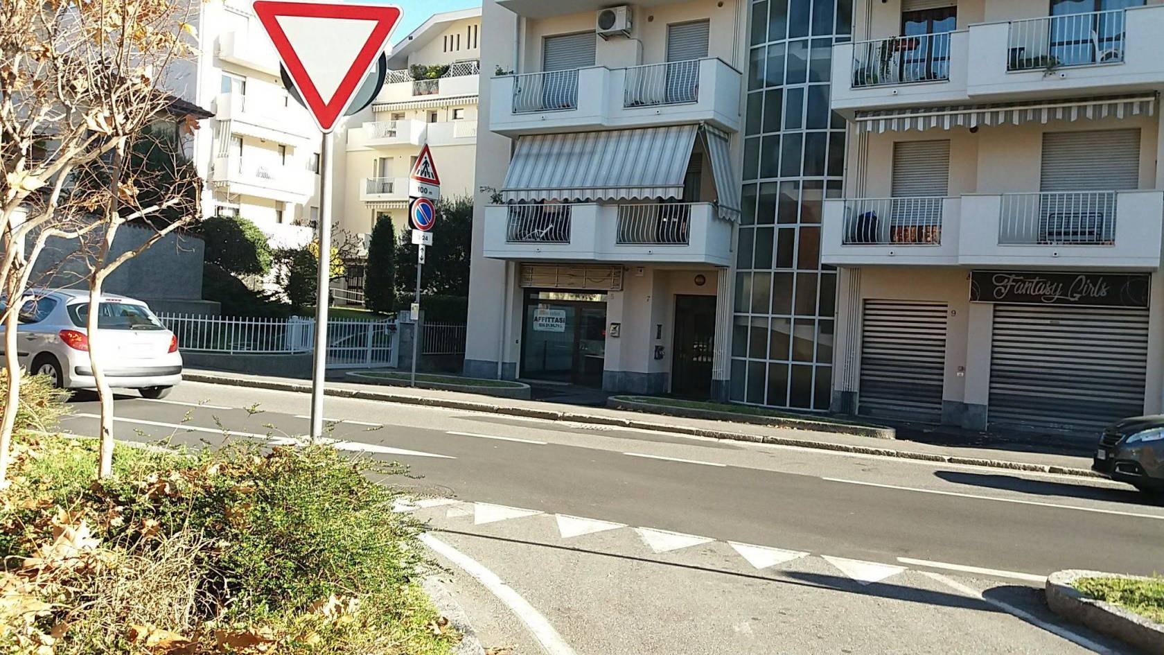 Locale commerciale in Vendita