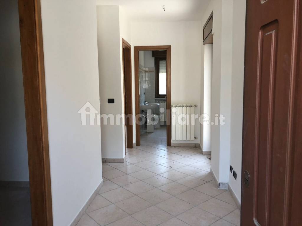 Affitto Villa a schiera in via del Muro Linari Roma. Ottimo stato, con ...