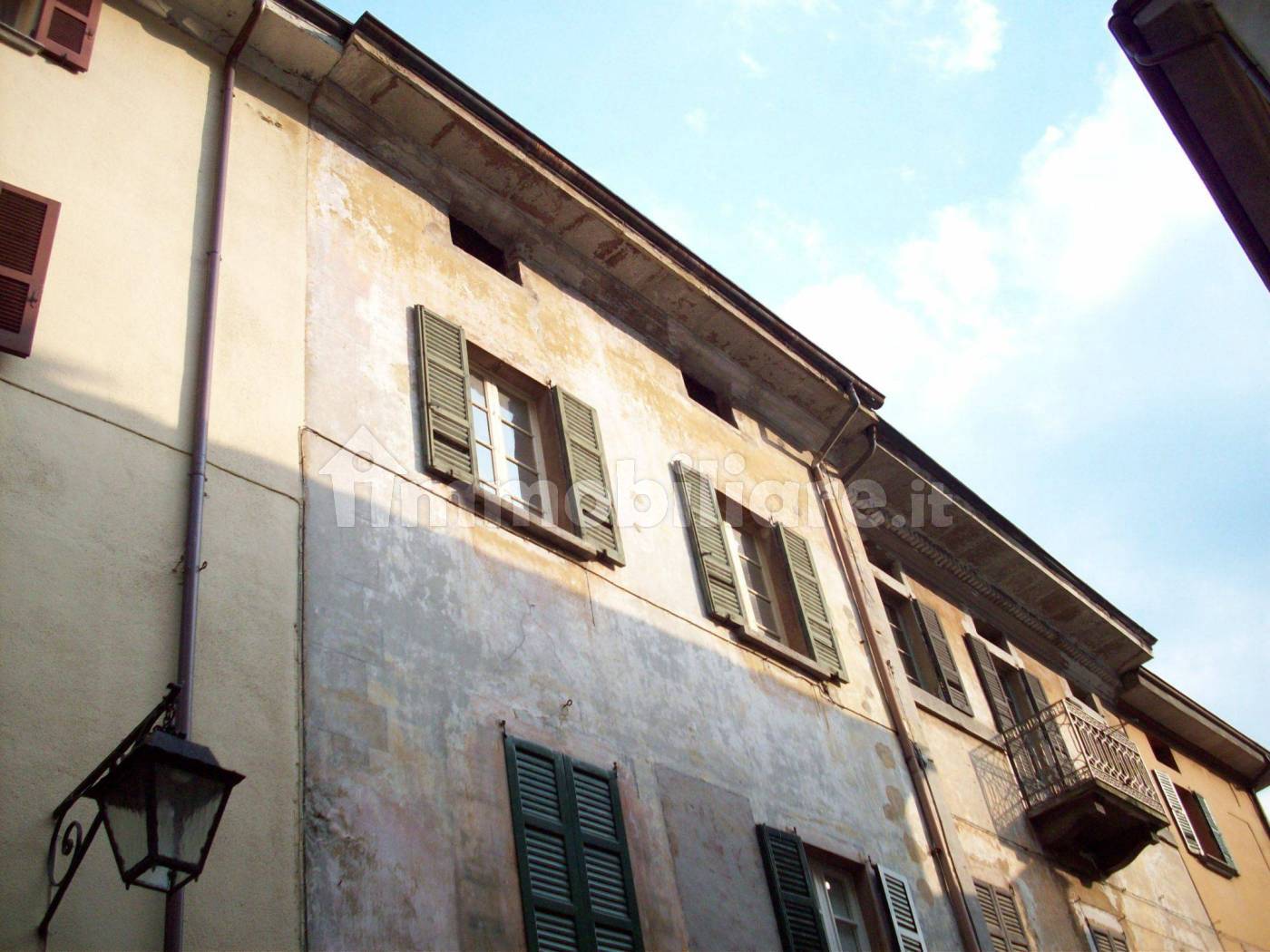 Trilocale via Francesco e Giovanni Dolzino 70, Centro, Chiavenna