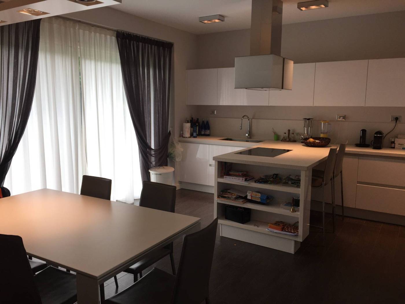 Villa unifamiliare, nuova, 480 m², Centro, Concesio