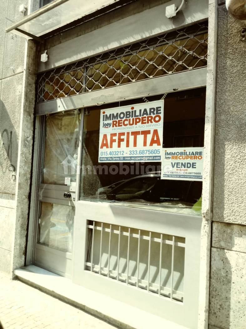 Locale commerciale in Vendita