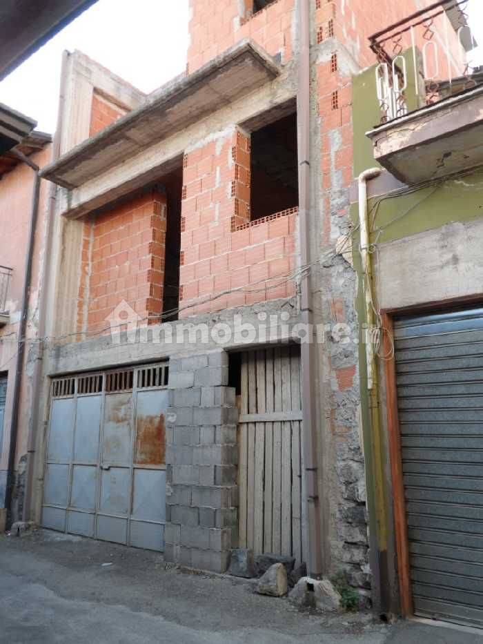 Rustico via Vittorio Emanuele III 622, Biancavilla