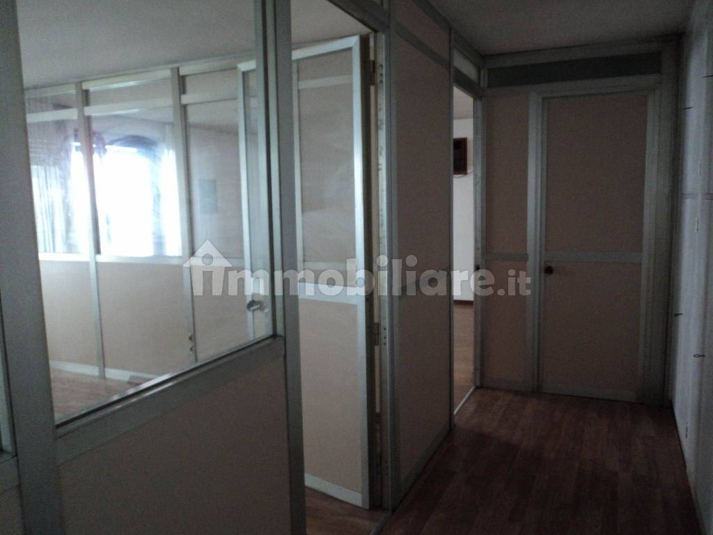Ufficio - Studio via Antonio Pacinotti 21, Terni, Rif. 68682479 - Immobiliare.it