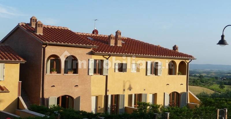 Quadrilocale nuovo, piano terra, Siena