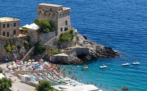 Locale commerciale in Vendita