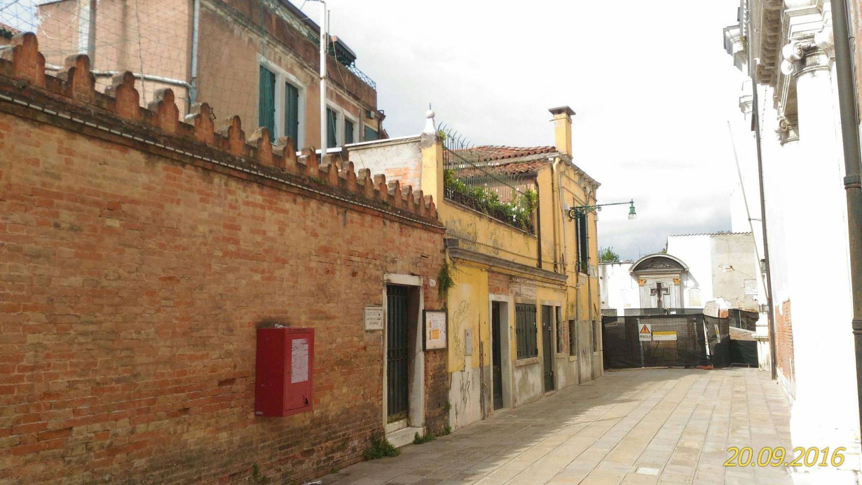 Locale commerciale in Vendita