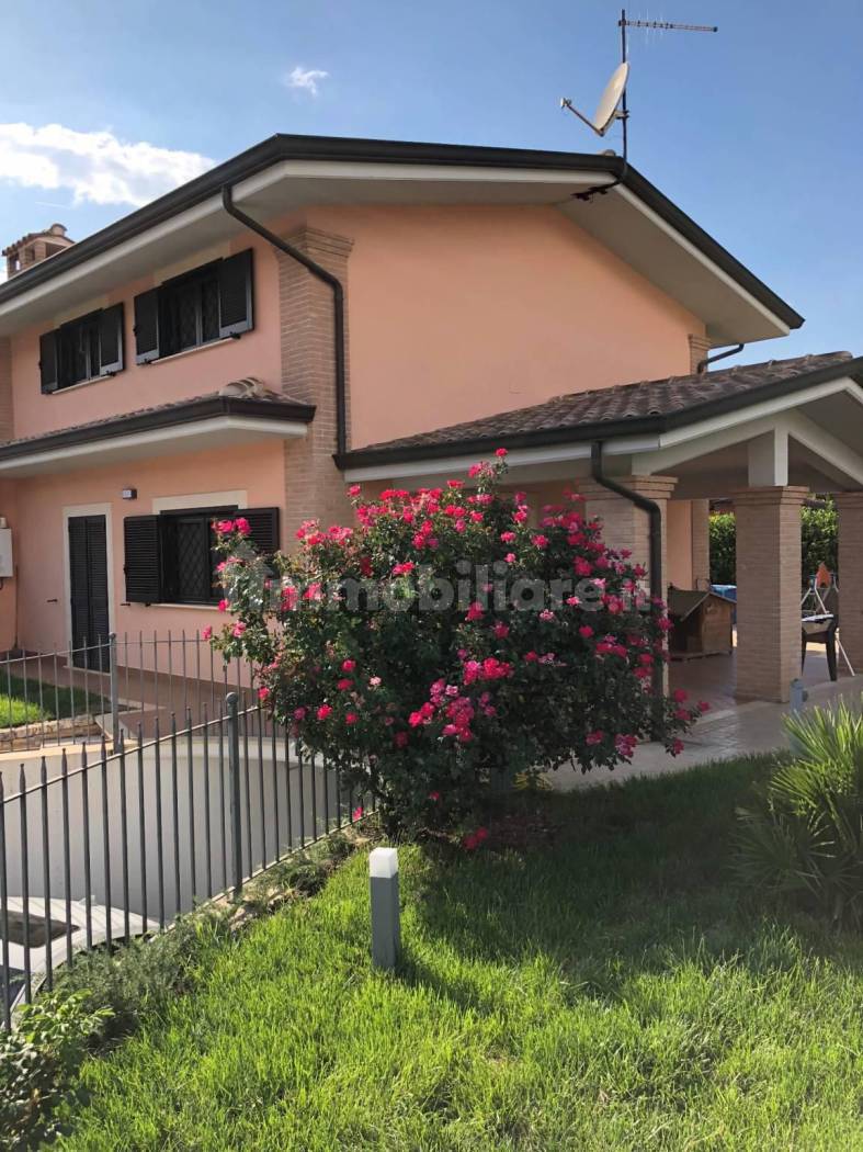 Villa a schiera via Cantinella 133, Centro, Ceccano
