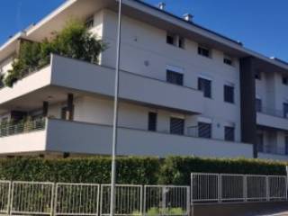 Case in vendita in Via Magellano, Cantù - Immobiliare.it