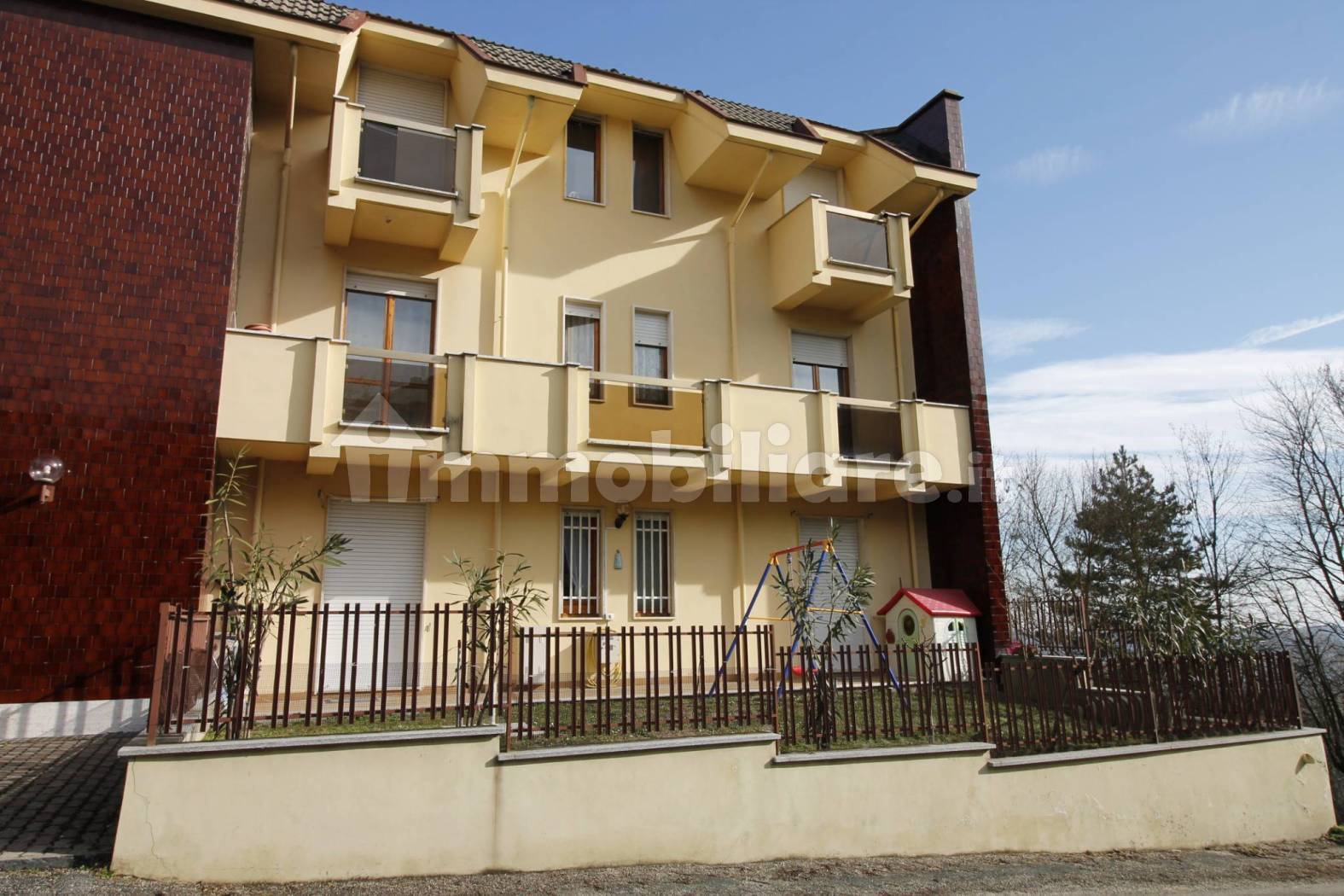 Trilocale castel rocchero, Castel Rocchero