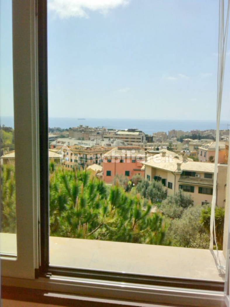 Appartamento via delle Genziane, Quarto, Genova