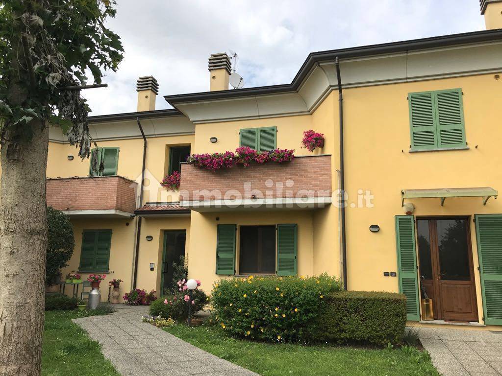 Trilocale via Don Luigi Sterzi 9, Centro, Castelvetro Piacentino