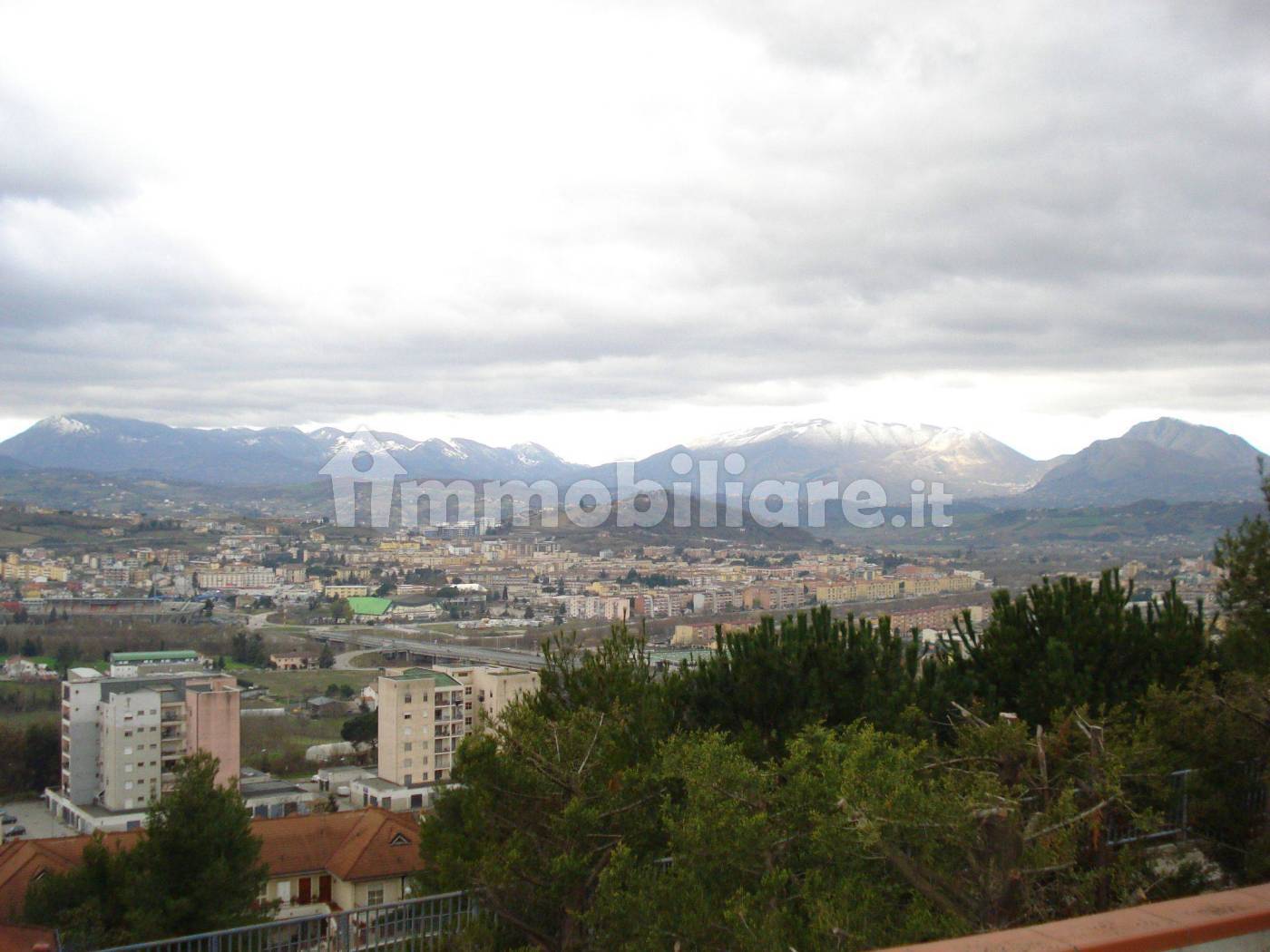 Trilocale via Luigi Intorcia, Centro, Benevento