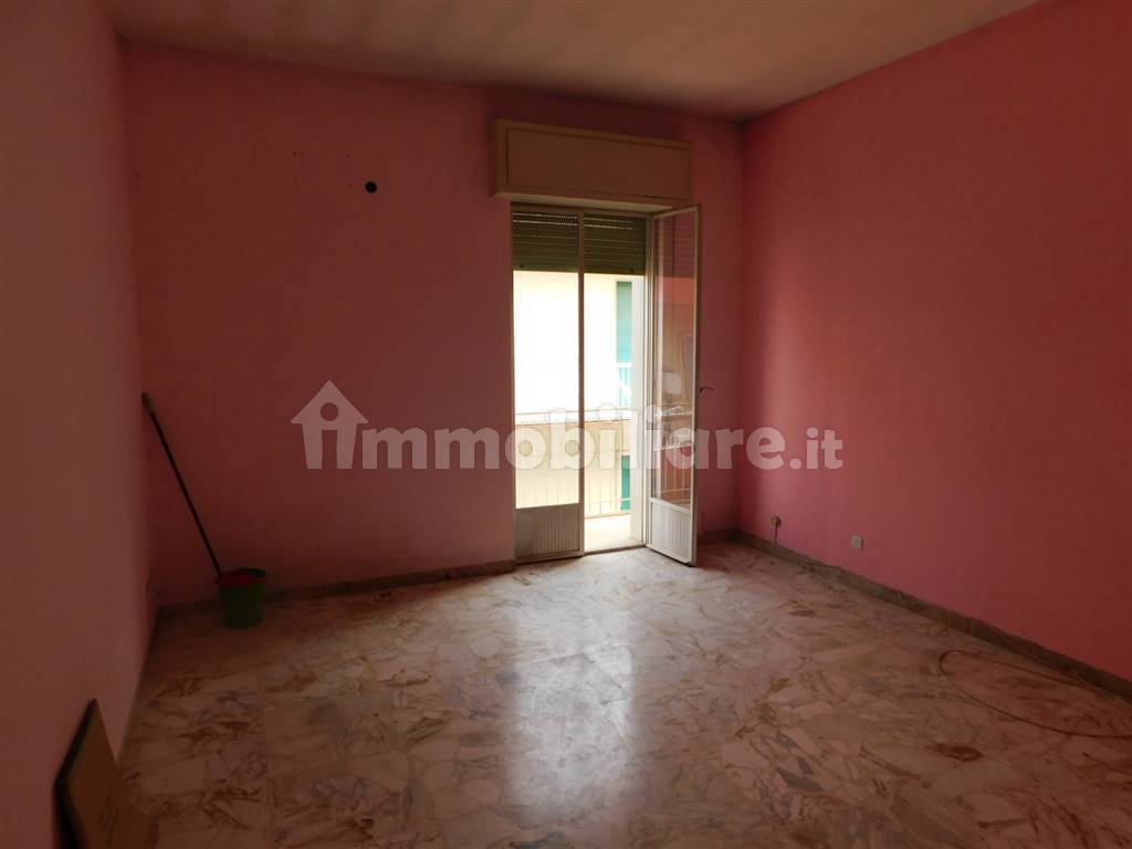 Appartamento da ristrutturare, secondo piano, San Luigi - Archimede, Ragusa