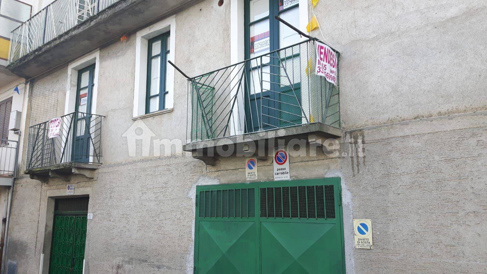 Trilocale via Fiume 50, Martirano Lombardo