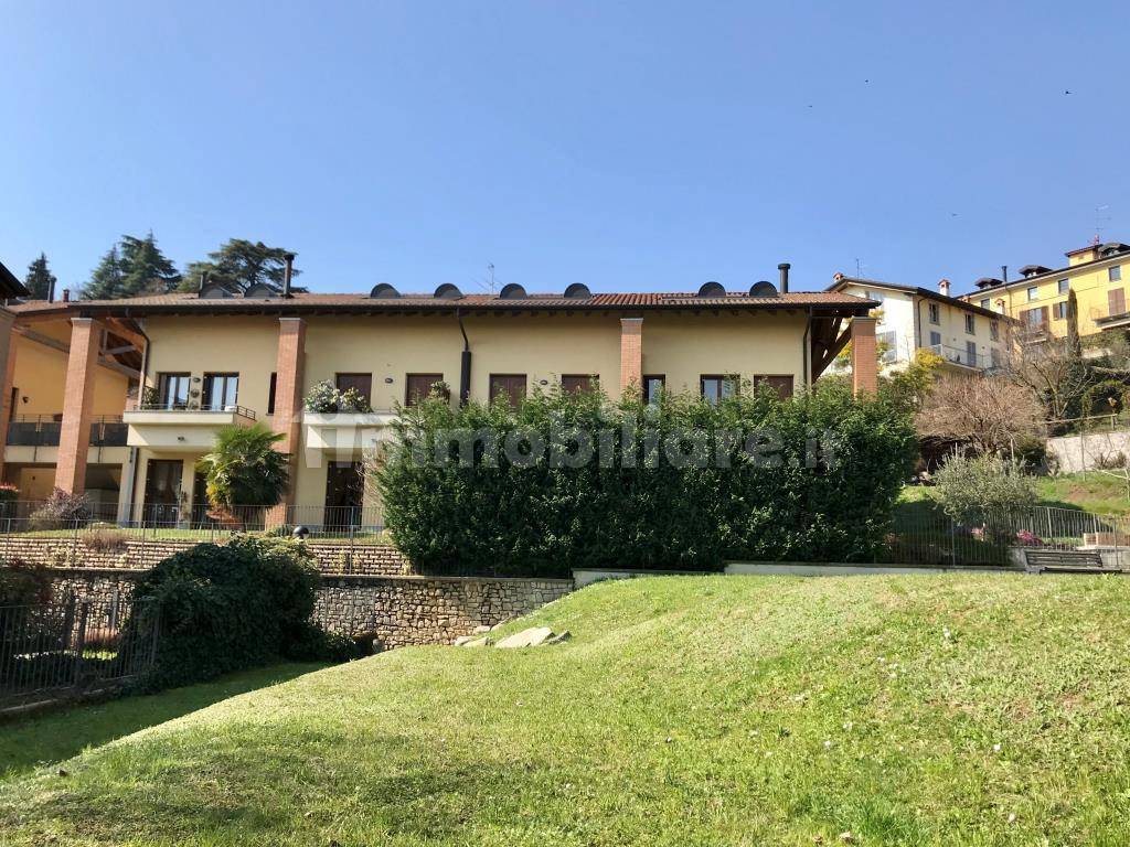 Trilocale via Guglielmo Marconi 4, Centro, Imbersago