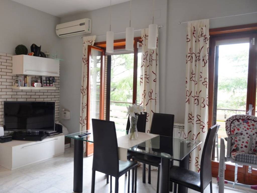 Vendita Appartamento Roma. Bilocale in via Alberto Litta.... Ottimo ...