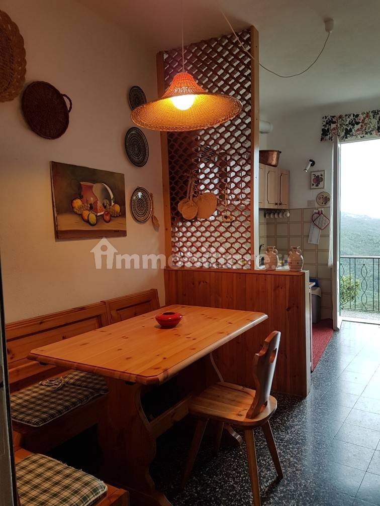 Trilocale Località Trezzo, Trezzo, Beverino