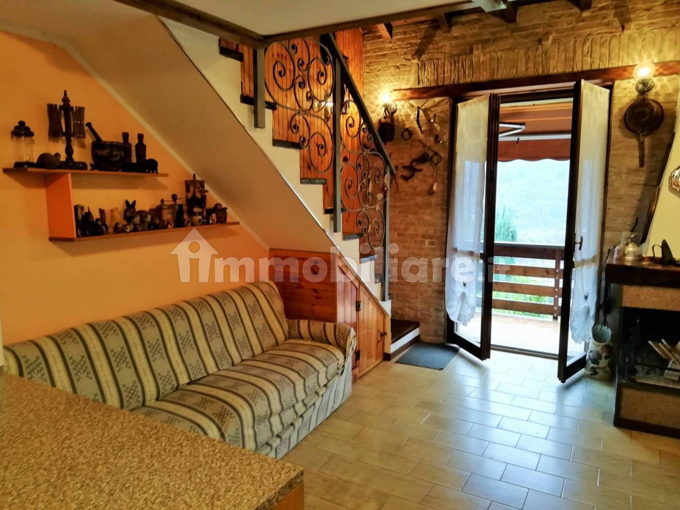 Quadrilocale via Gireglio 9, Castiglione D&#x27;Intelvi, Centro Valle Intelvi